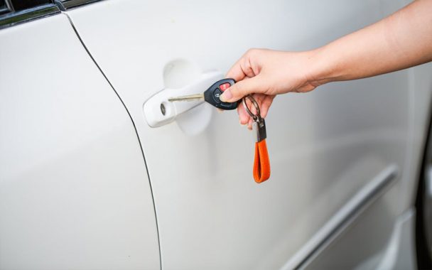 Car Thieves Are Looking for This in Your Car – CarsFans.net